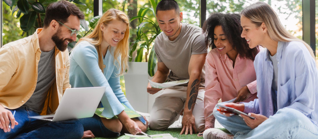 5 beneficios de estudiar en grupo que no conocías